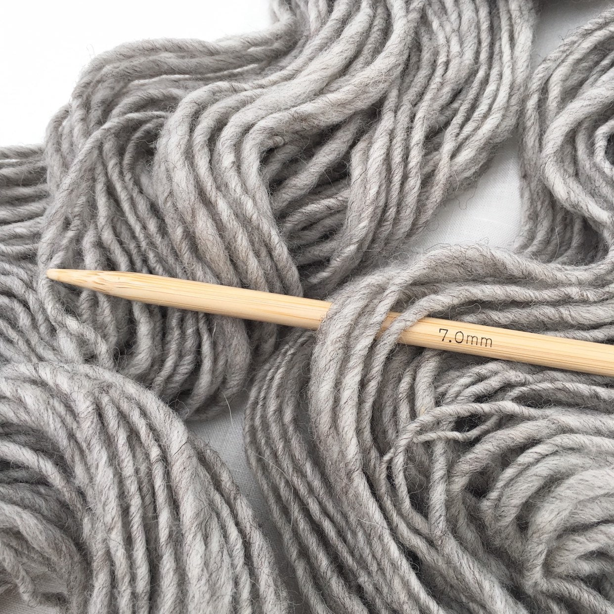 Bulky / Shetland Light Grey / Handspun Yarn Hank / British | Etsy