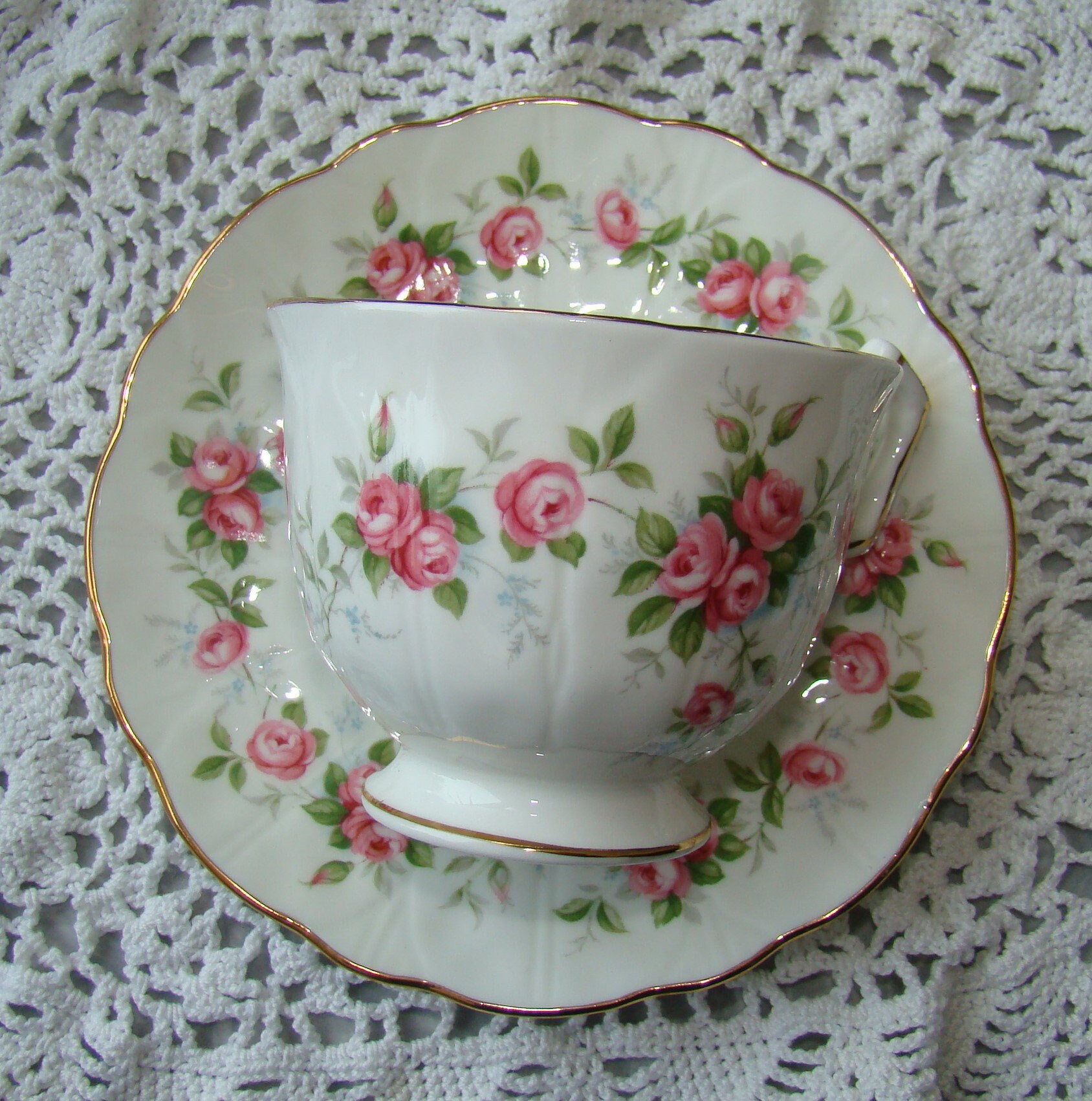 Grotto Rose by Aynsley Petal Embossed With Pink Roses - Etsy