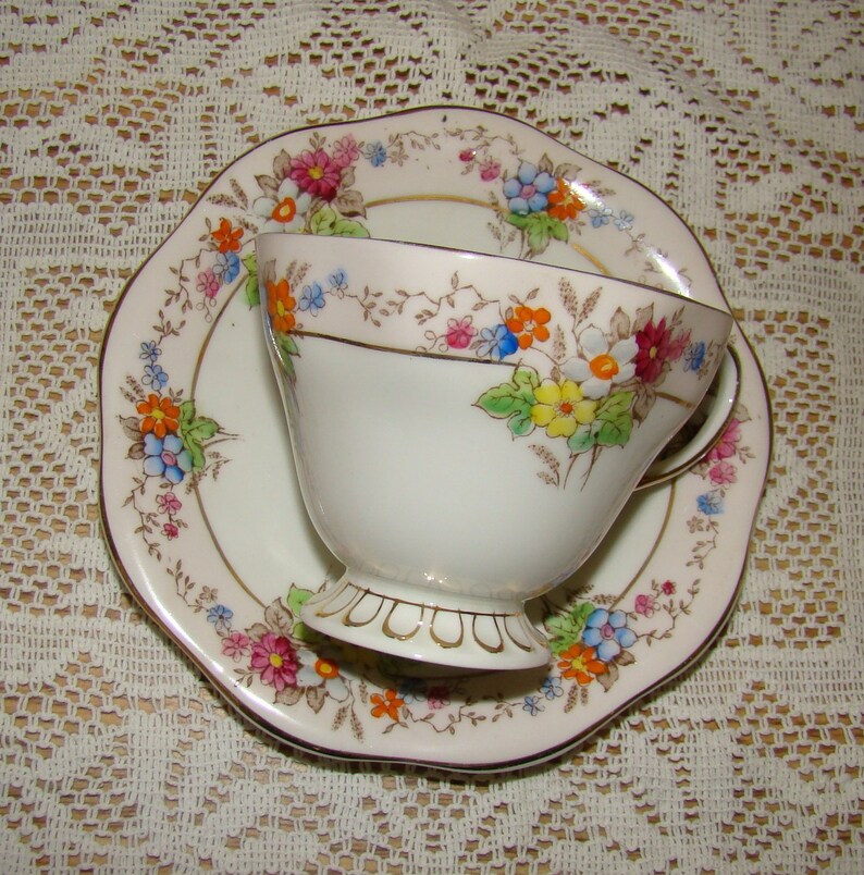 Foley Bone China Made in England - Vintage Tea Cup and Saucer ...