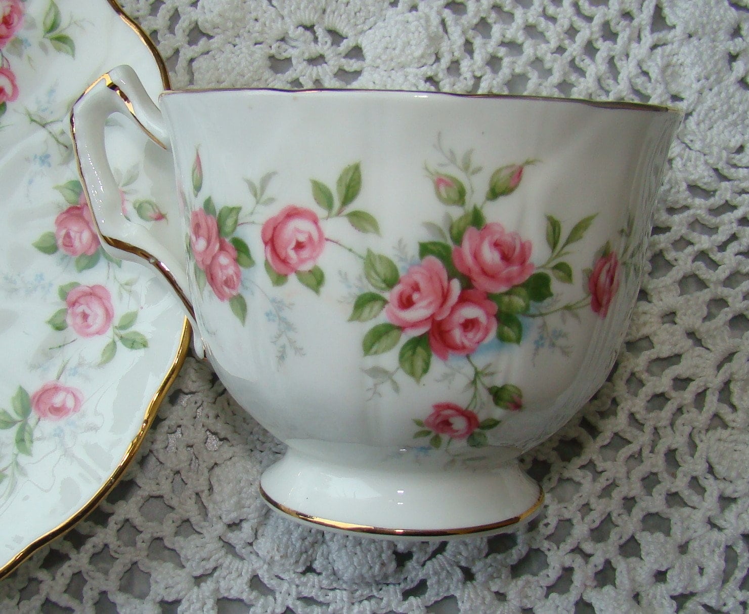 Grotto Rose by Aynsley Petal Embossed With Pink Roses - Etsy