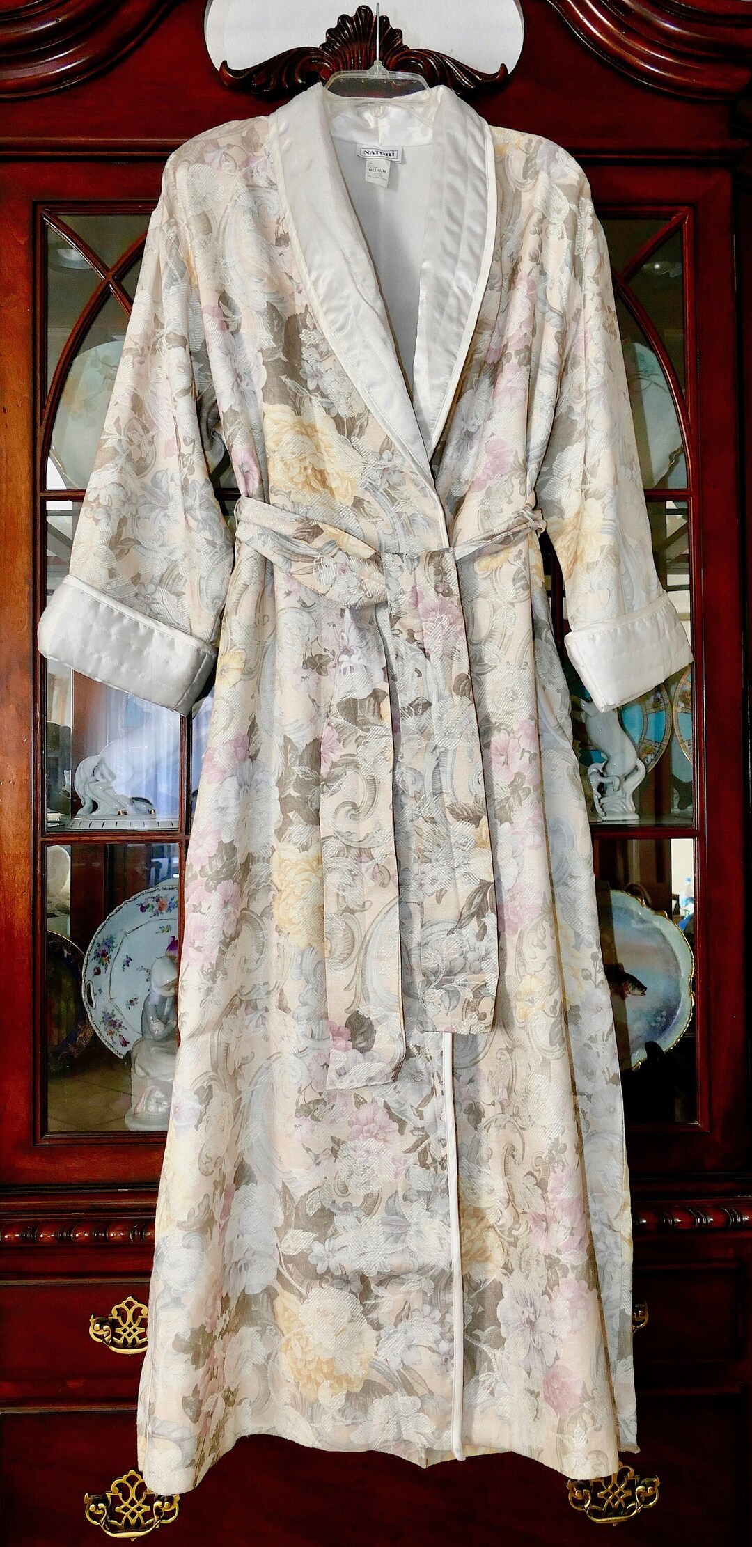 NATORI JACQUARD Scrolling Floral Long Woven Robe Rayon Blend W/ White ...