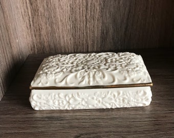 Ceramic jewelry box | Etsy