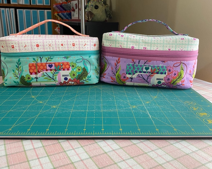 Mini Maker Case By Lillyella Stitchery Tula Pink Homemade Fabric Etsy