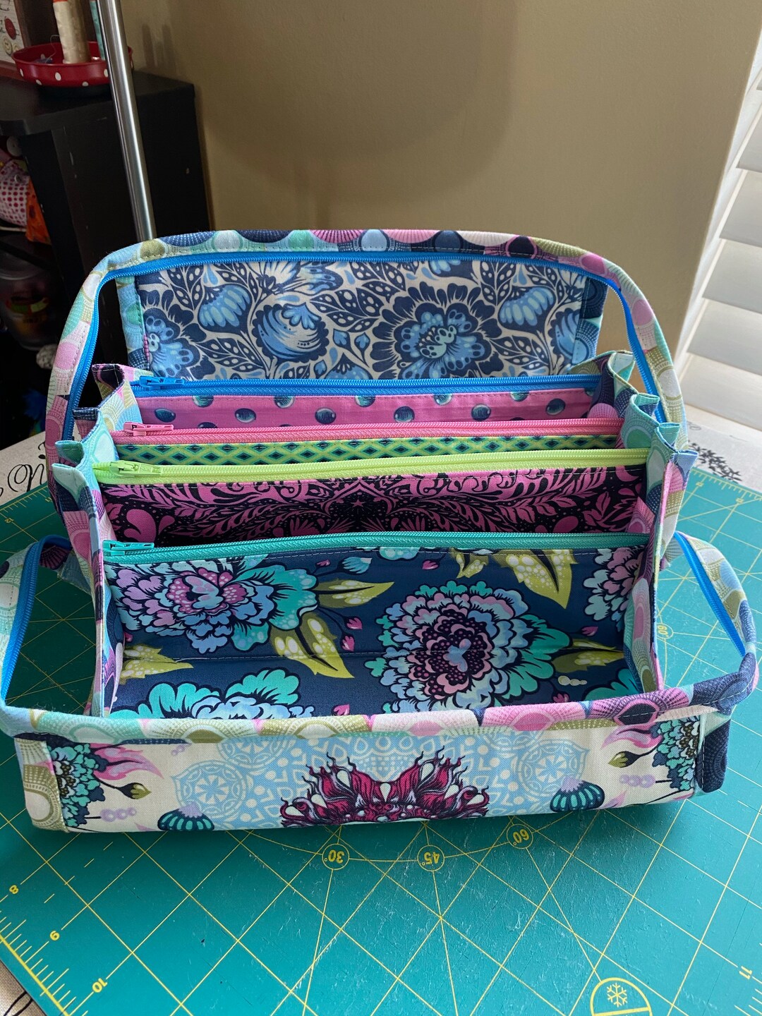 Blue Tula Pink Elizabeth Bionic Gear Bag - Etsy
