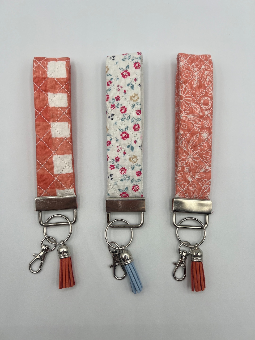 Peach Floral Cotton Wristlet Keychain: Quilted Keyfob With Tassel - Etsy