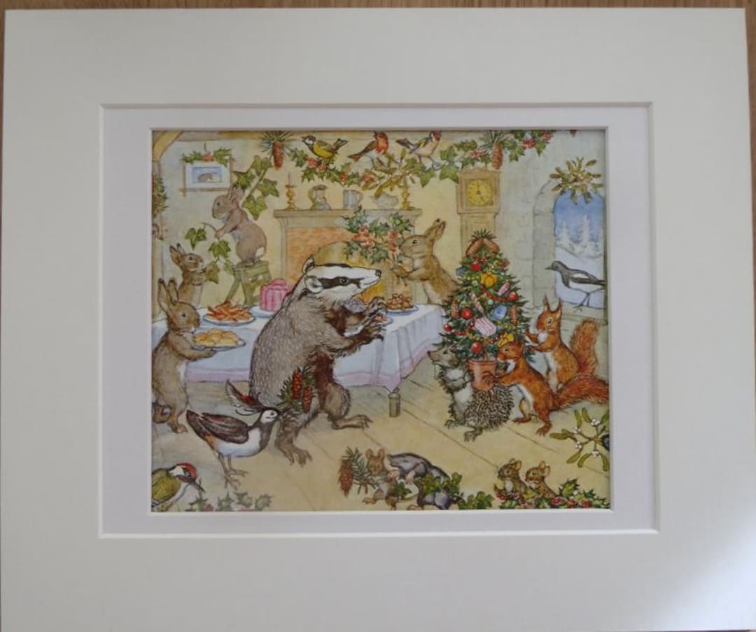 CHRISTMAS - Molly Brett Book Print in 12" X 10" Soft White Double ...