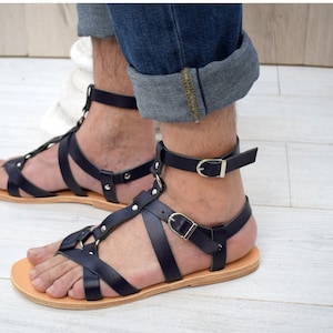 Sandals for Men With Straps in a Bold Desing - Etsy