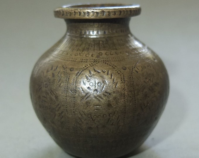 Antique Hindu Ritual Bronze Alloy Offering Pot Jug With Stylized Deity ...