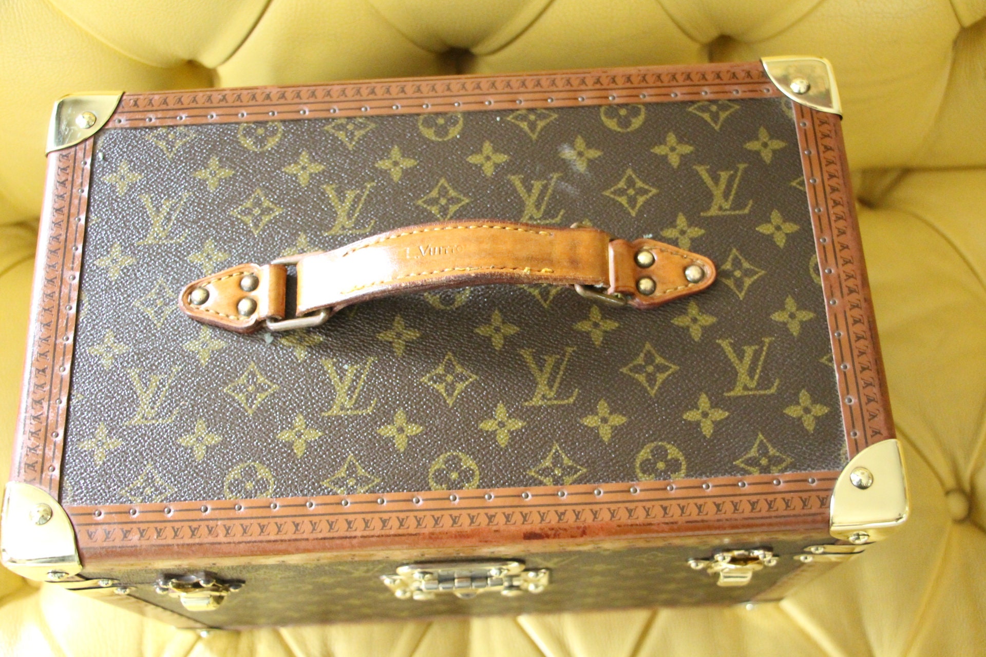 Louis Vuitton Train Case, Louis Vuitton Boite Pharmacie, Louis Vuitton ...