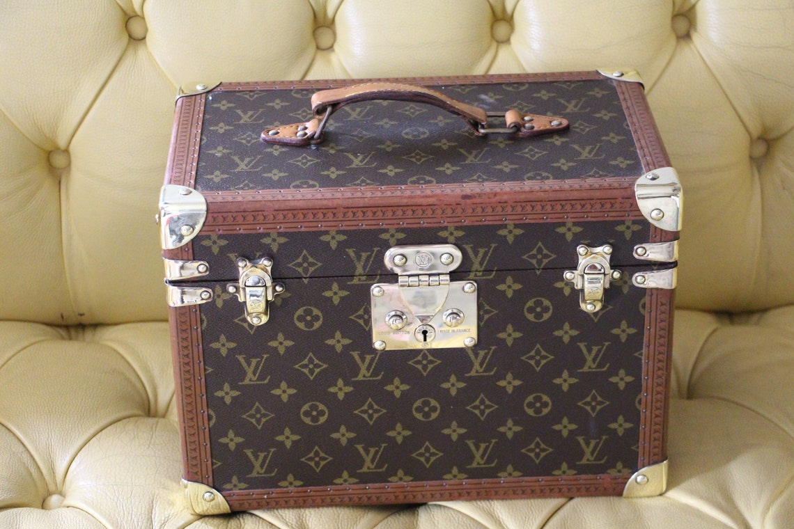 Louis Vuitton Train Case, Louis Vuitton Boite Pharmacie, Louis Vuitton ...