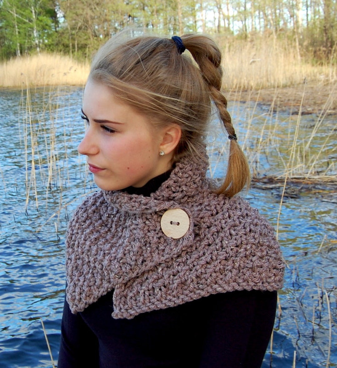 KNITTING PATTERN Button Cowl Scarf Pattern Easy - Etsy