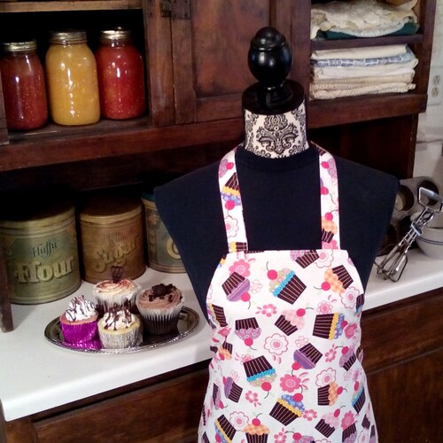 Hot Pink Apron Personalized With Cupcake and Name / Cupcake - Etsy
