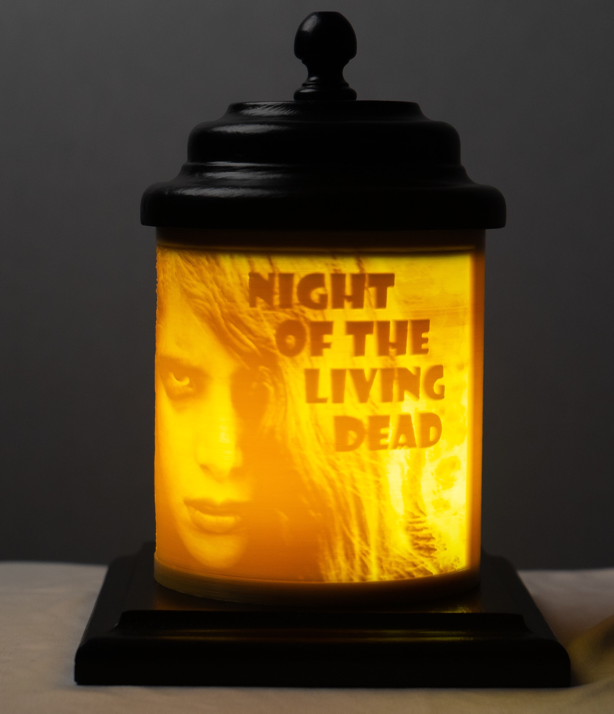 Memorabilia Night of the Living Dead Wooden lamp with 3D printed ...