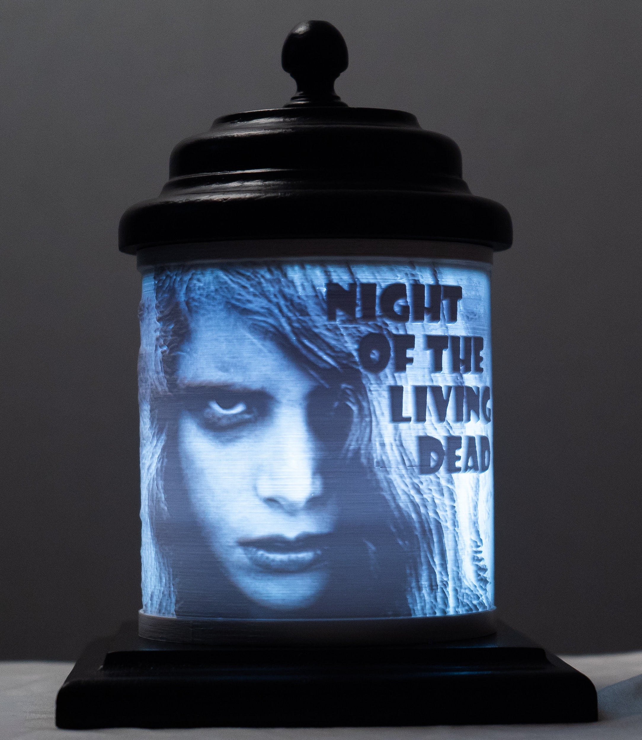Memorabilia Night of the Living Dead Wooden lamp with 3D printed ...