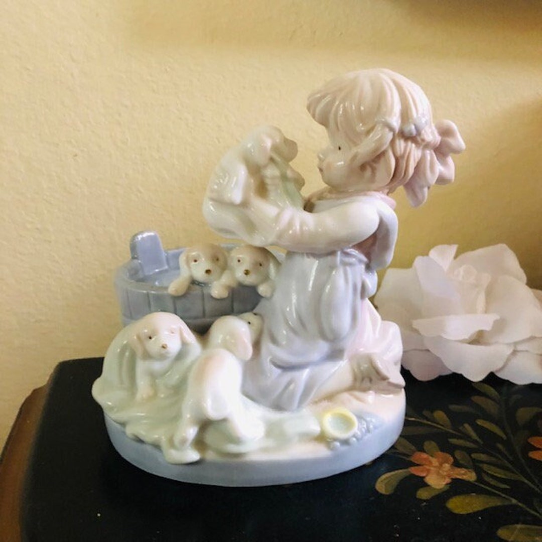 Original Dolfi Italy Lisa Martin Girl With Puppies Figurine Free ...