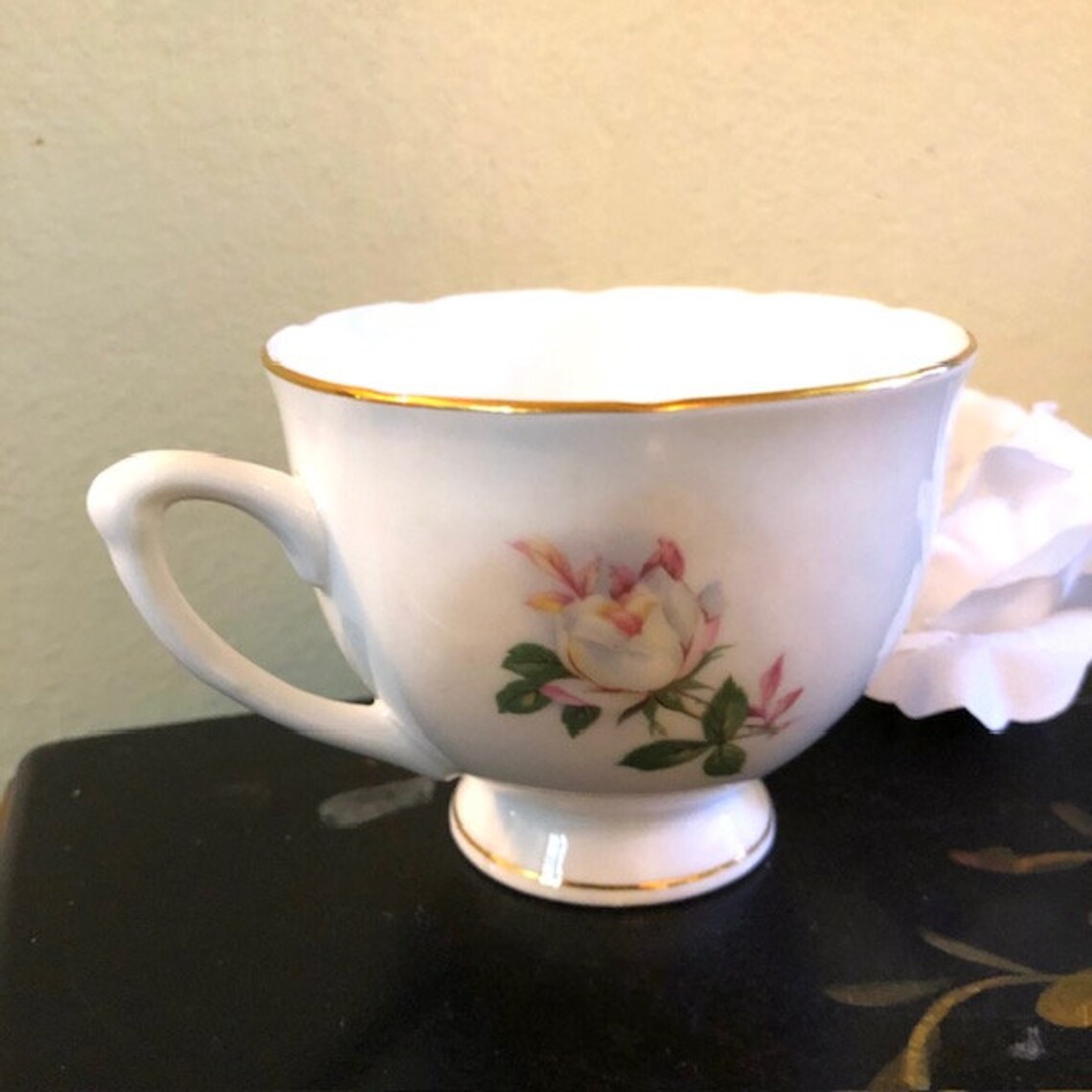 Single Vintage Royal Vale Pink Roses Tea Cup Free Shipping Replacement ...