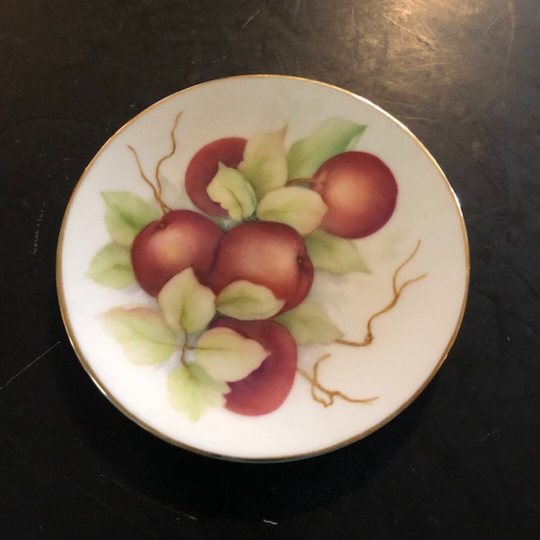 Small Apple Theme Decorative Wall Plate Hand Painted Vintage 1998 Free ...