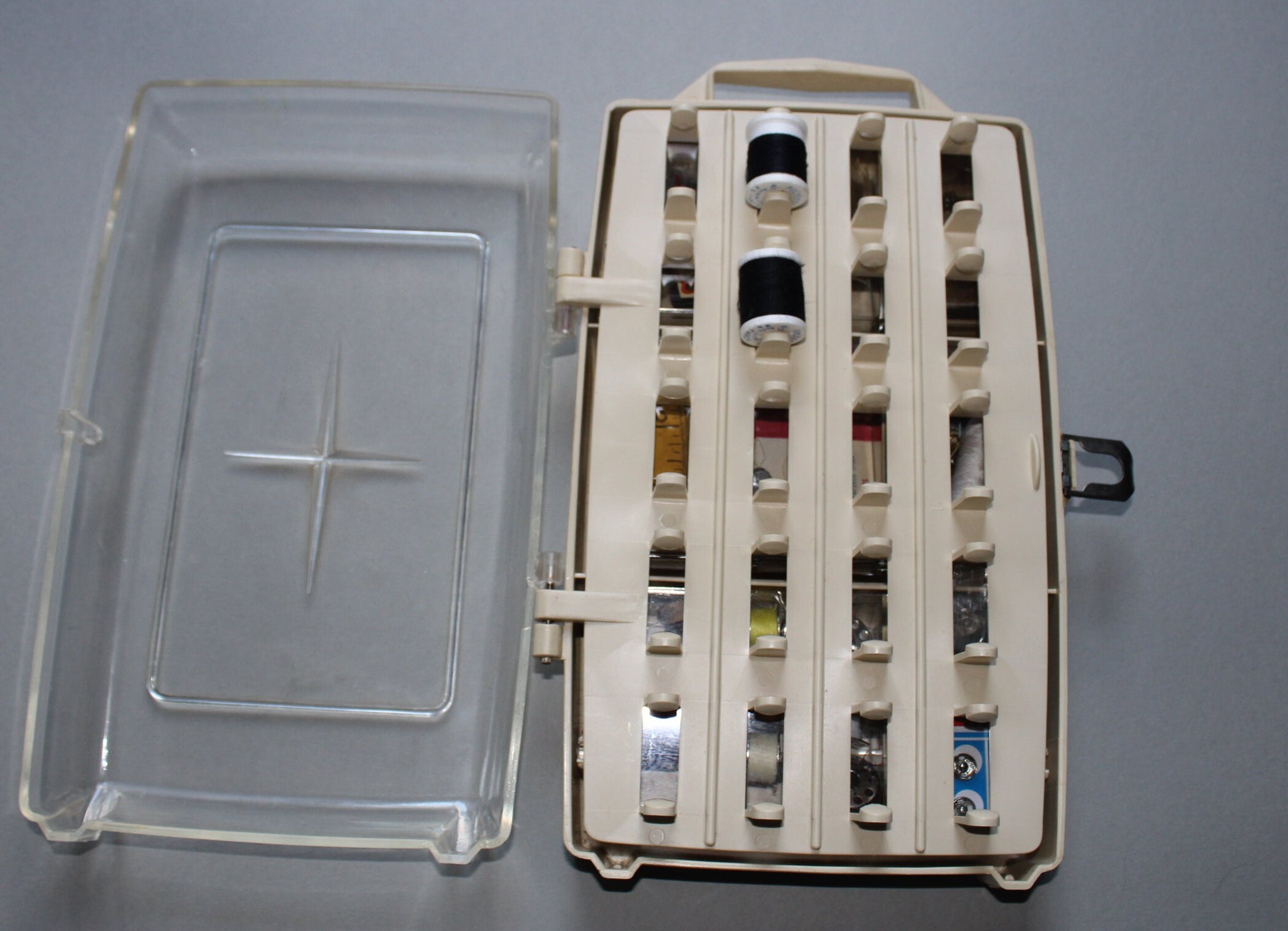 Vintage Avant by Wm Thomas and Sons Plastic Sewing Box Filled With ...