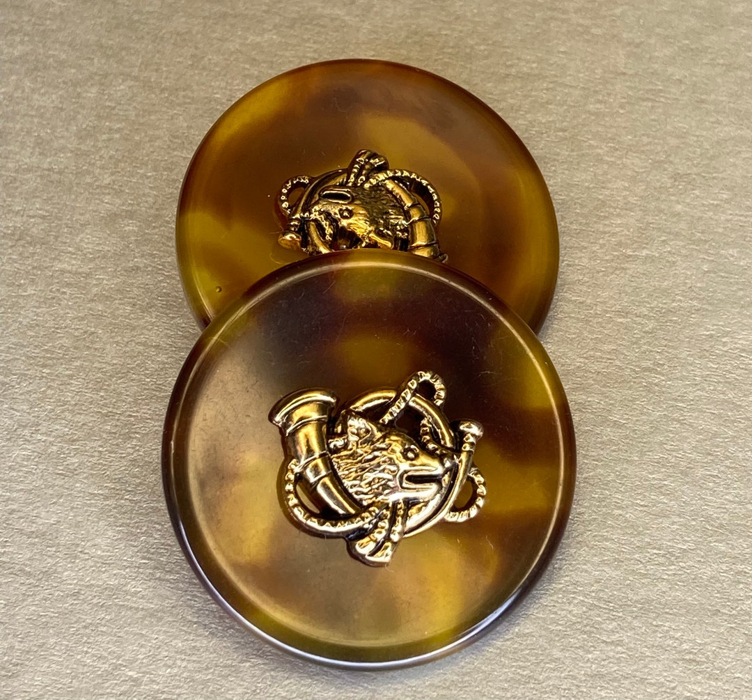 32mm Metal Effect Fox Head Button on Tortoiseshell Polyester Background - Etsy