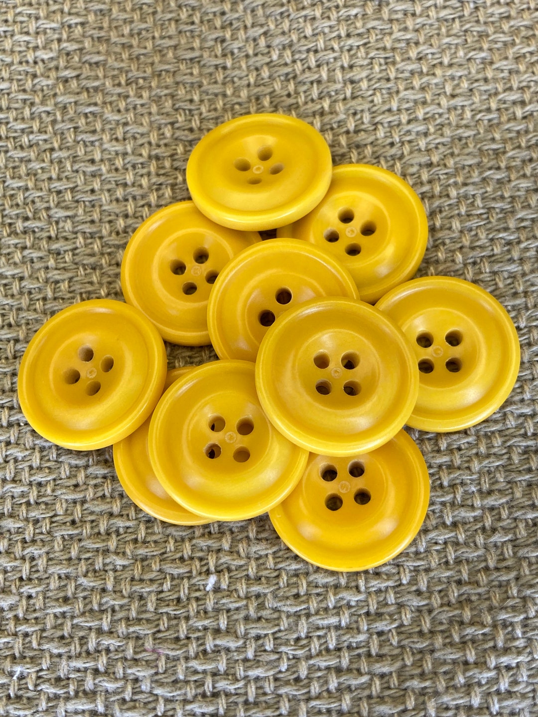 Corozo - Sustainable Eco Friendly Buttons Cornbury - Yellow, Green or ...