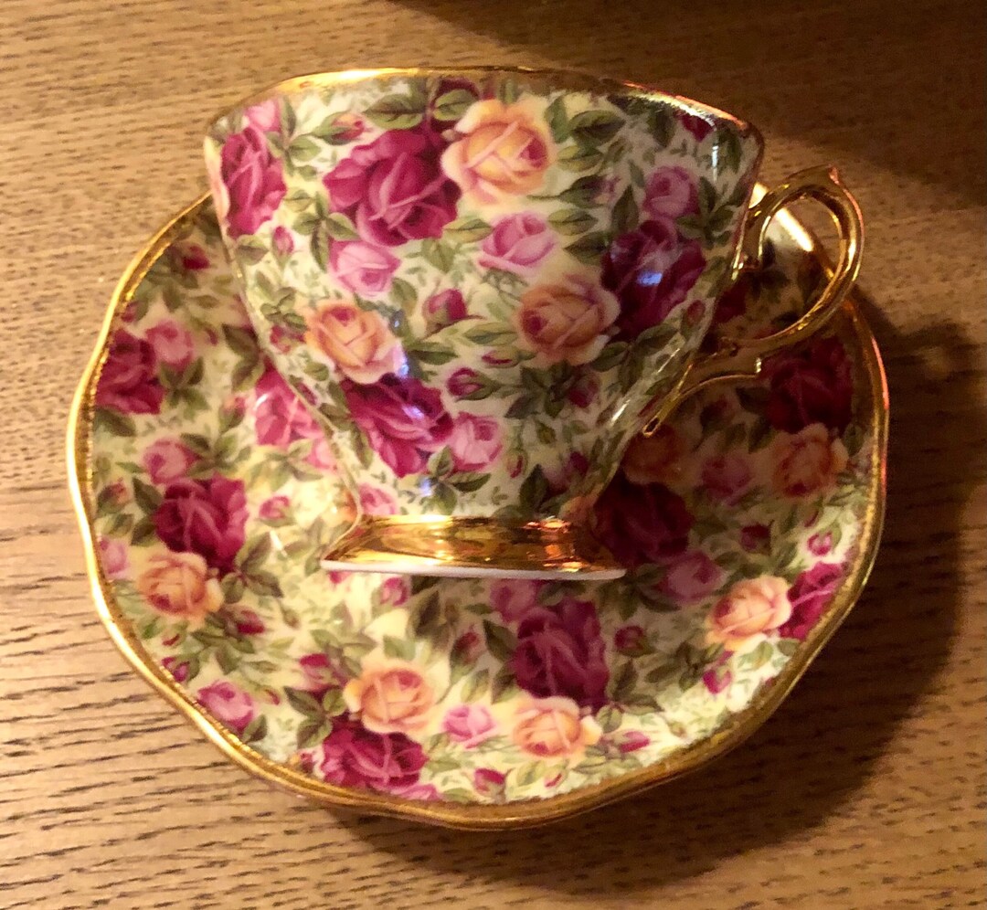 Royal Robert TEA CUP & SAUCER Set ~* ~ Old Country Roses ~*~ Vintage ...