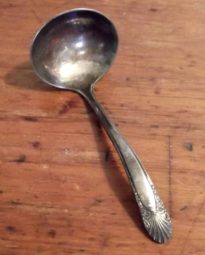 CROWN SILVERPLATE ~*~ Small Ladle ~*~ 6 Inch ~*~ Radiance Pattern ...