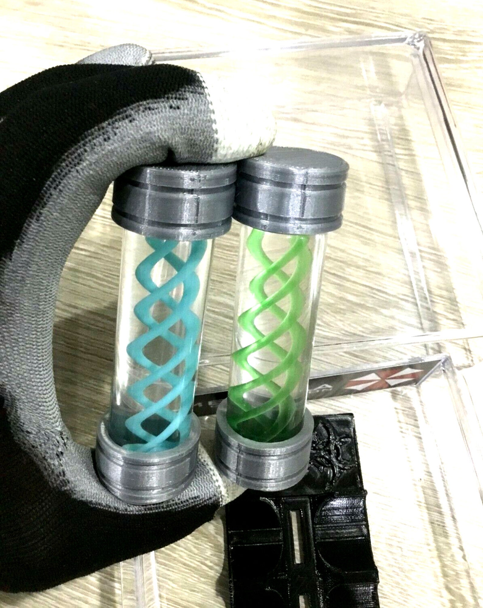 Resident Evil Umbrella Corporation T-virus Prop & Antidote - Etsy Canada