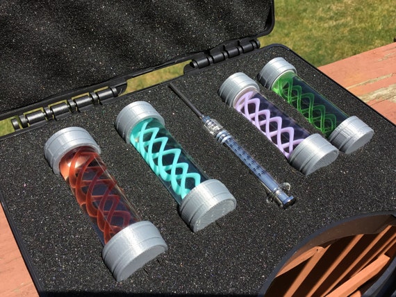 Resident Evil Briefcase Kit Metal Syringe T-virus Antidotes - Etsy