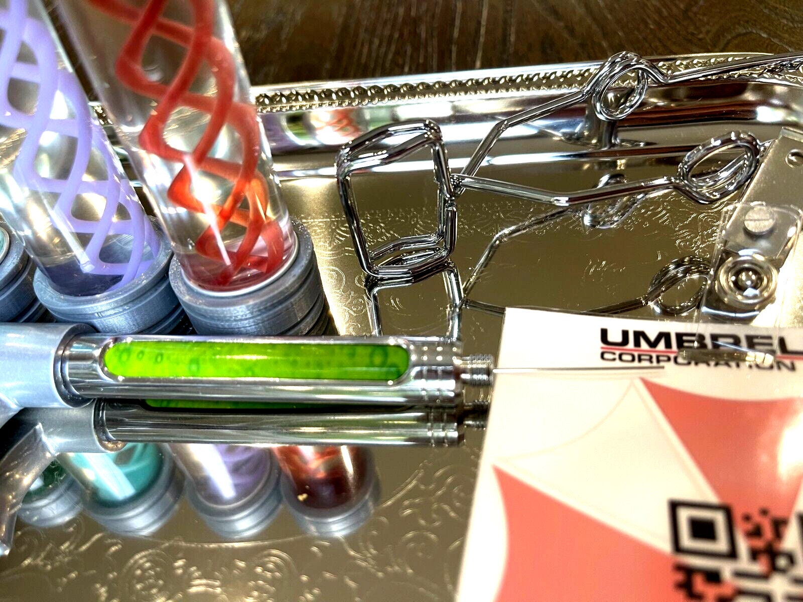 Resident Evil Metal Syringe T-virus Antidotes Tray ID Clamp Umbrella ...