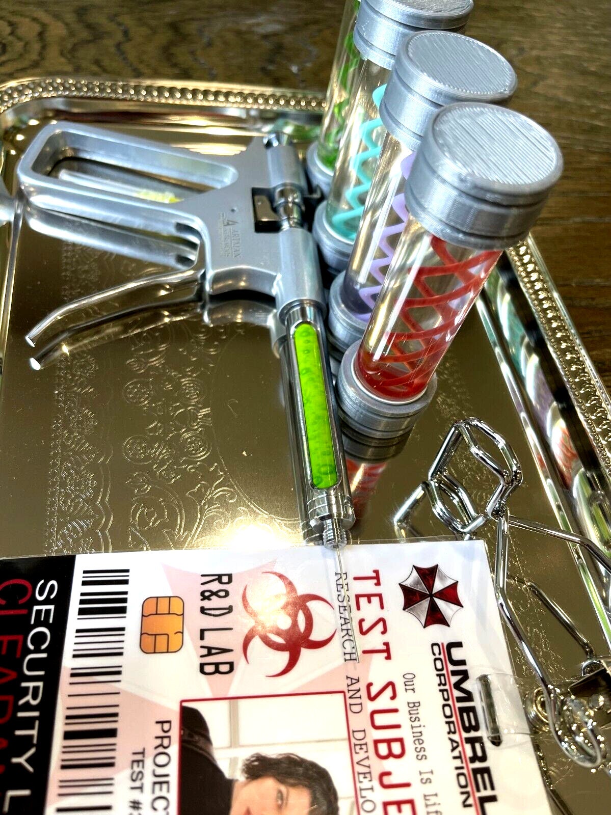 Resident Evil Metal Syringe T-virus Antidotes Tray ID Clamp Umbrella ...
