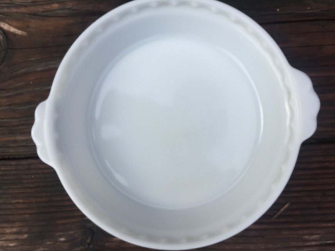 Vintage Pyrex Pie Plate Baking Dish Oval Opal White Rimmed - Etsy