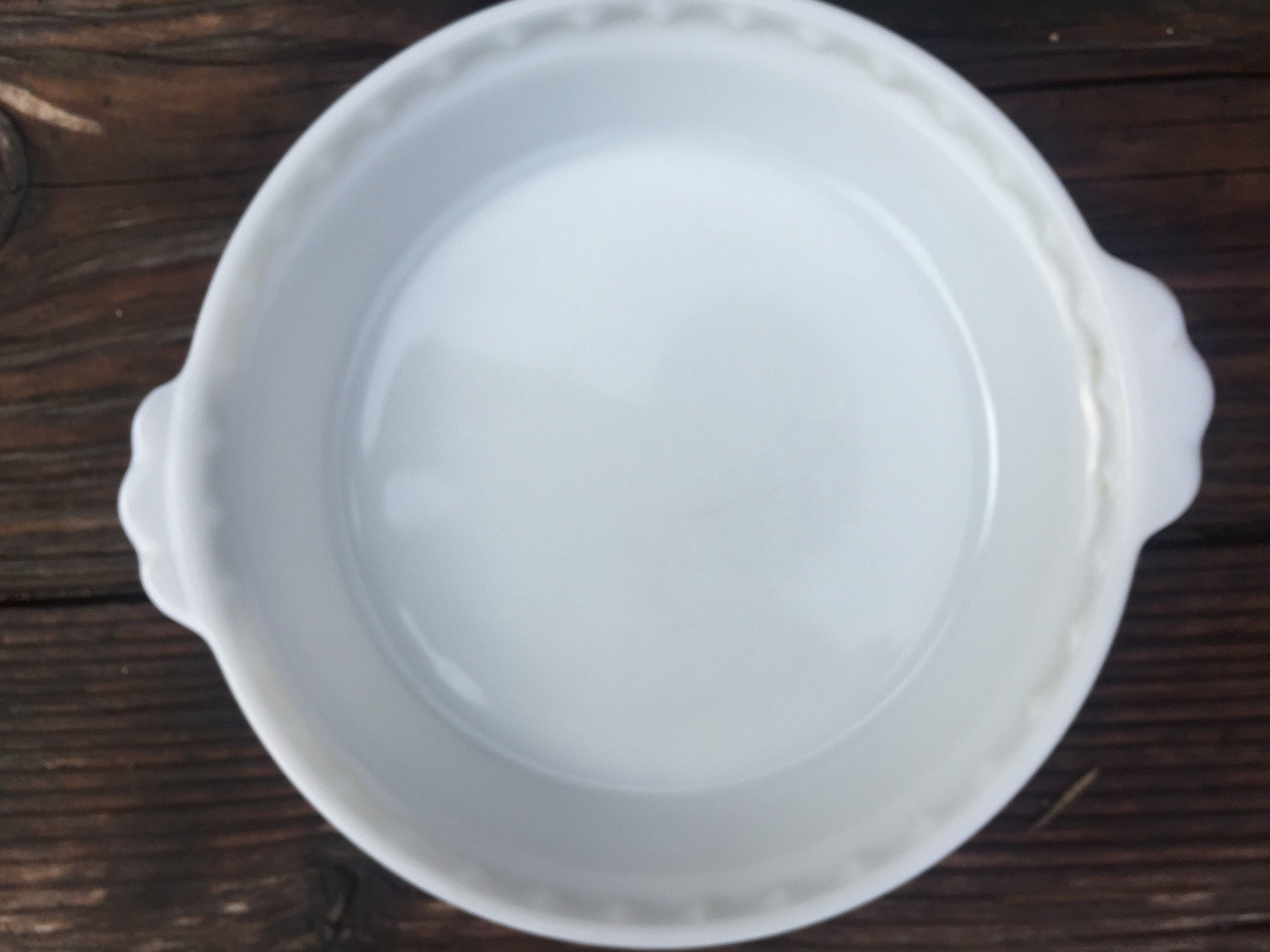Vintage Pyrex Pie Plate Baking Dish Oval Opal White Rimmed Edge Handles ...