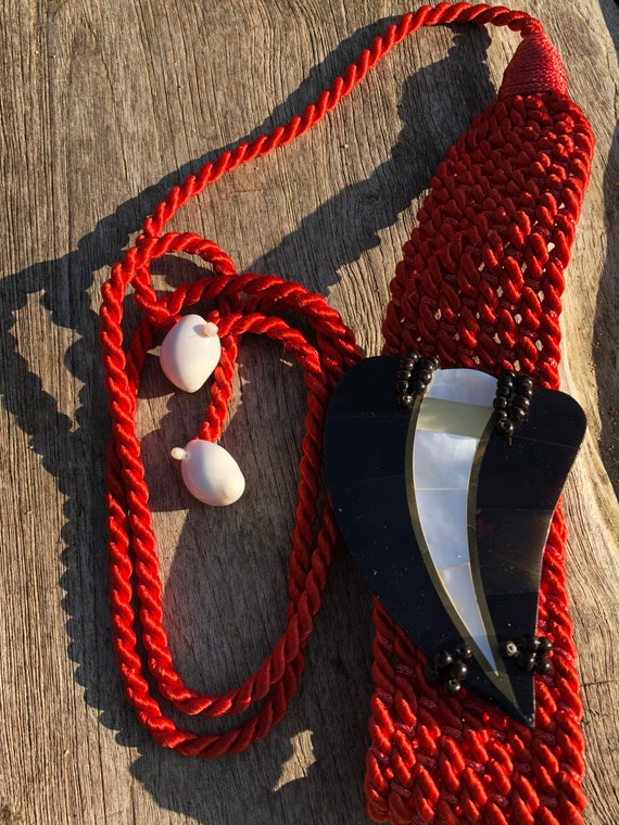 Vintage red fabric belt with abalone and shells and b… - Gem