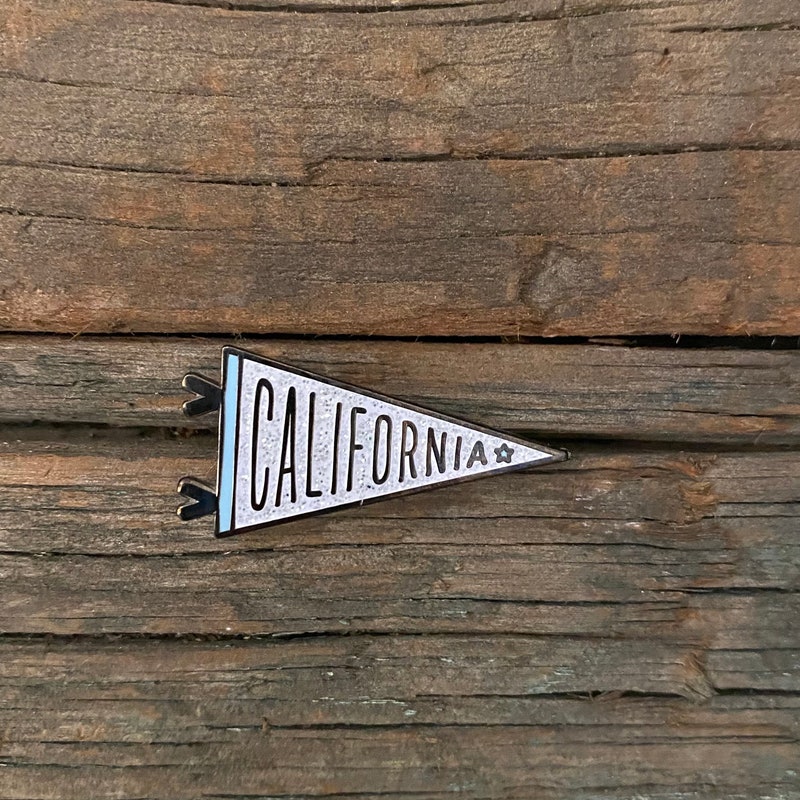 California Pennant - Etsy