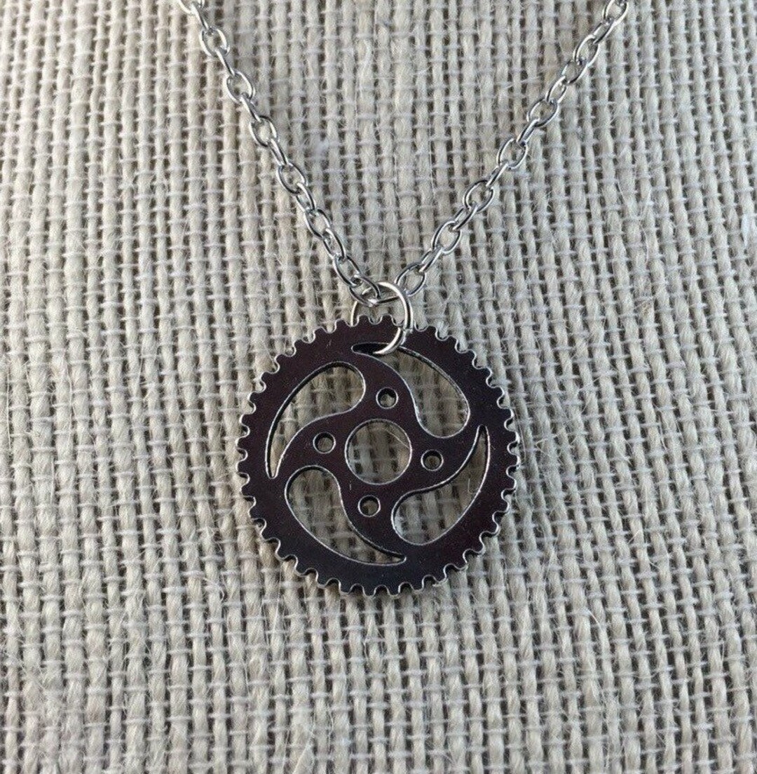 Steampunk Gear Wheel Pendant - Swirl Gear Cog Pendant & Necklace Chain ...