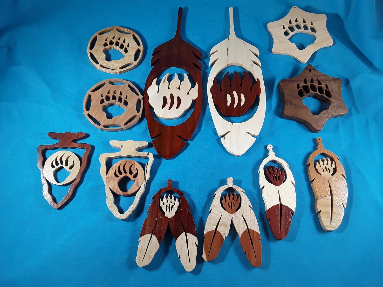 Bear Paw Scroll Work - Etsy