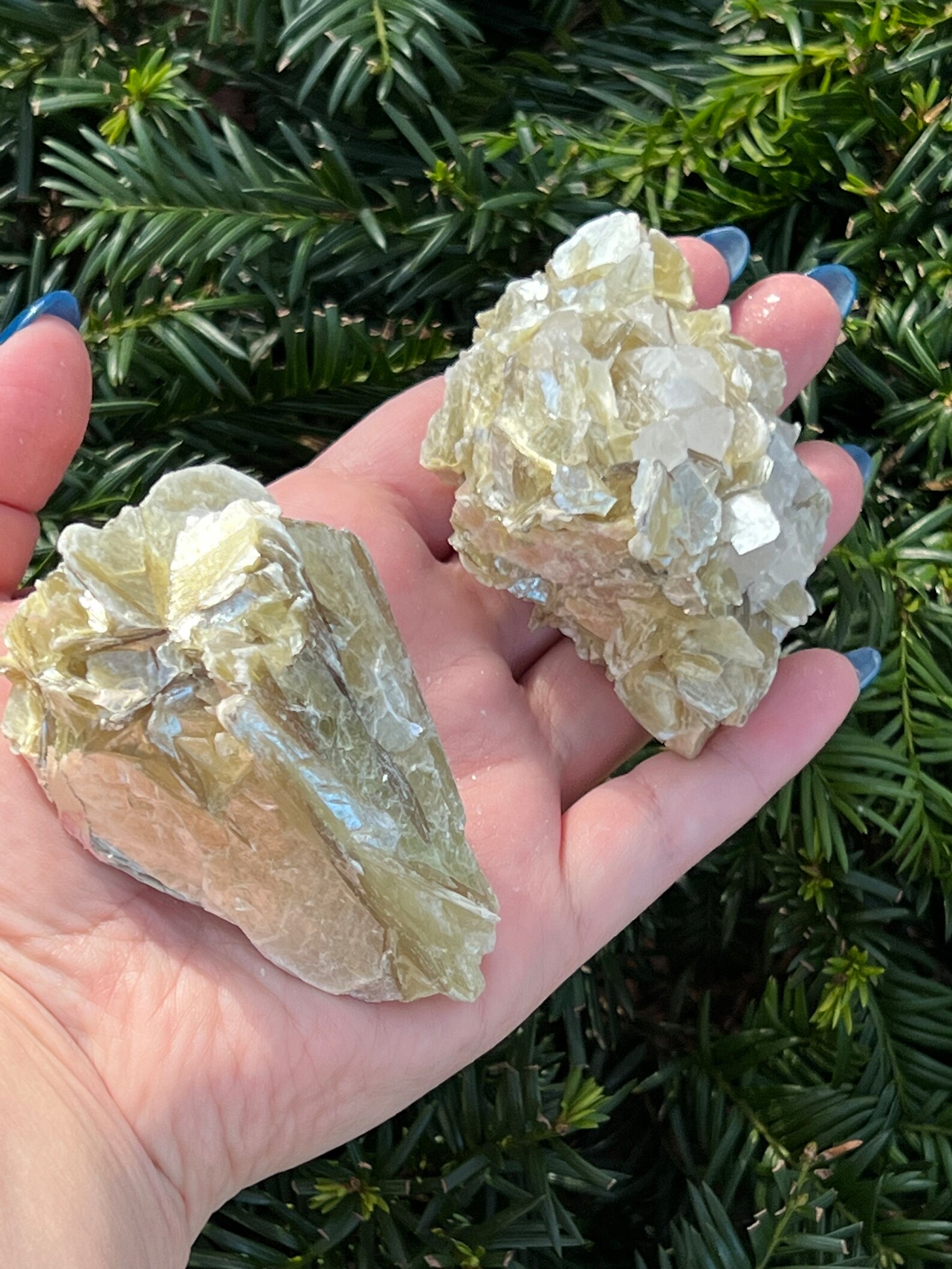 Muscovite Clusters || Choose Your Own Crystal! - Etsy