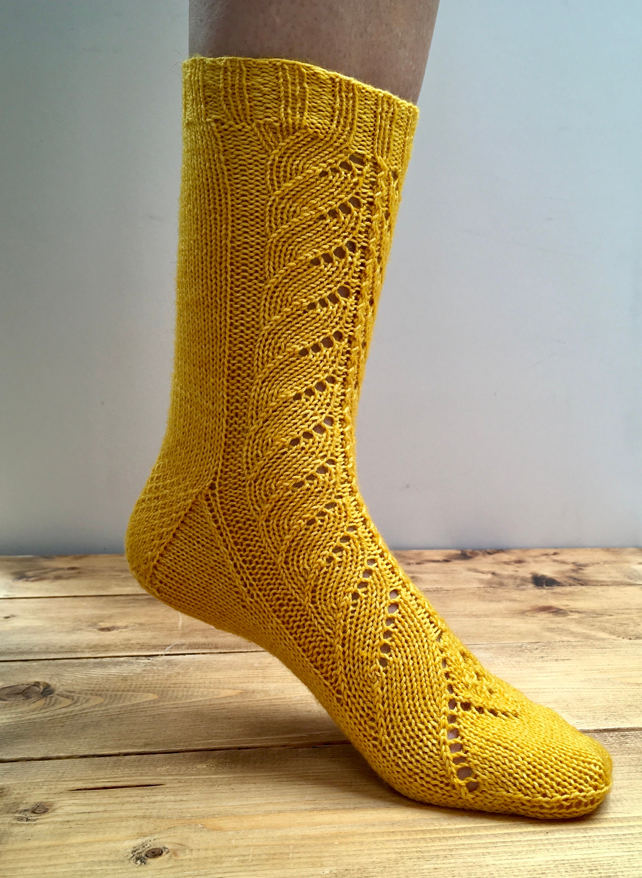 Sock Knitting Pattern PDF bud and Blossom knitted Top Down | Etsy