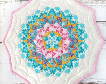 Round Table Quilt - Etsy