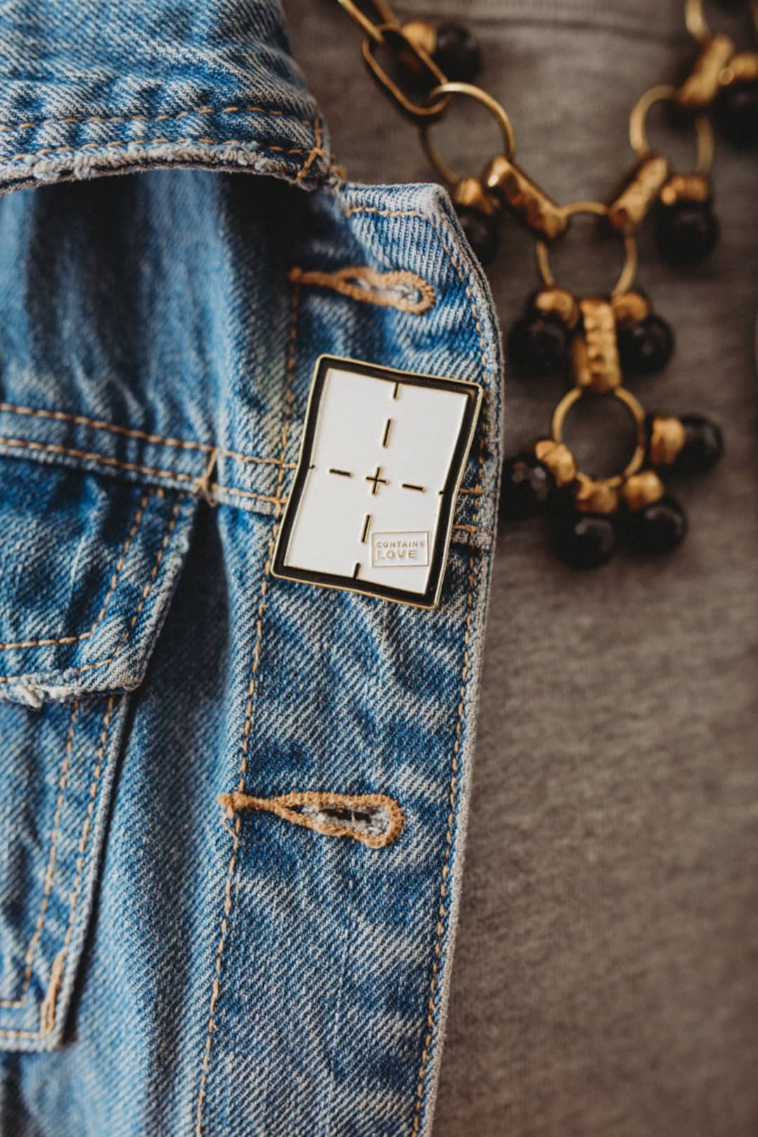 Enamel Pin Contains Love - Etsy