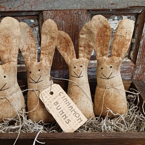Primitive Grungy Cinnamon Bunns Bunnies Rabbits Folk Art Bowl Fillers ...