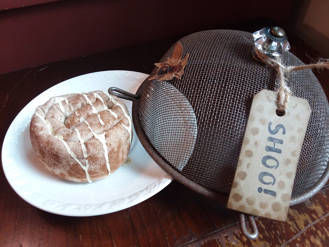 Primitive Rusty Look Shoo Fly Screen Cover Cinnamon Roll Farmhouse ...