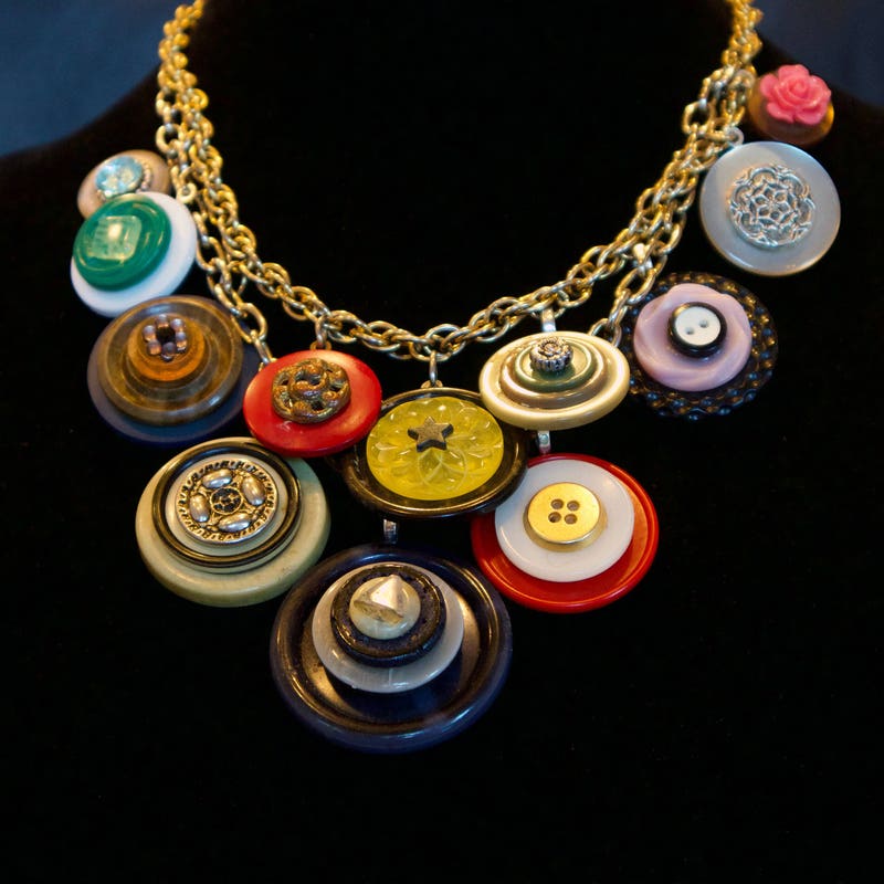 Buttons Necklace - Etsy