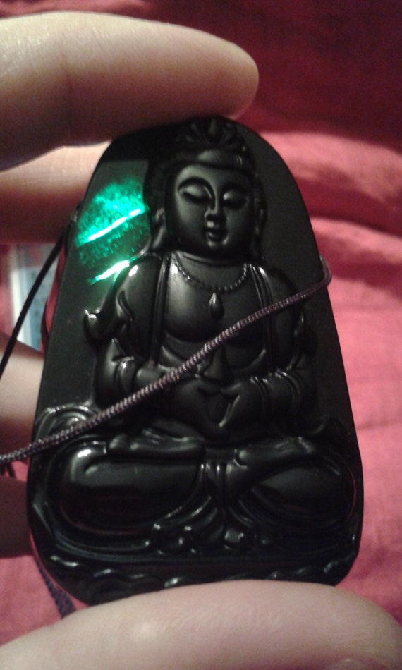 Omphacite Jadeite untreated Jade light up glowing eme… - Gem