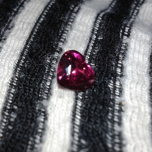 1.59ct Unheated Untreated Heart Cut Hot Raspberry Pink Champagne Bronze ...