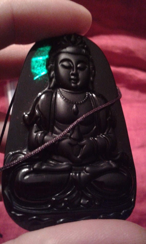 Omphacite Jadeite untreated Jade light up glowing eme… - Gem