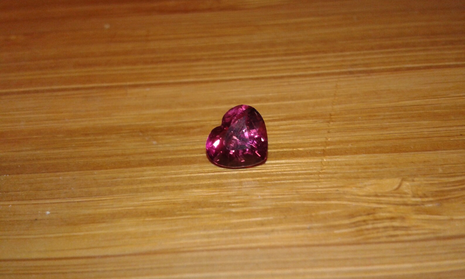 1.59ct Unheated Untreated Heart Cut Hot Raspberry Pink Champagne Bronze ...