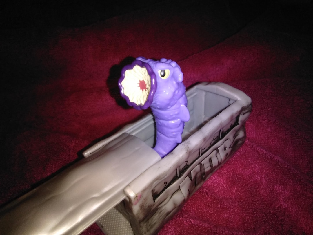 Men in Black 2 - MIIB - 2002 Colombia - Burger King - Alien on Train ...