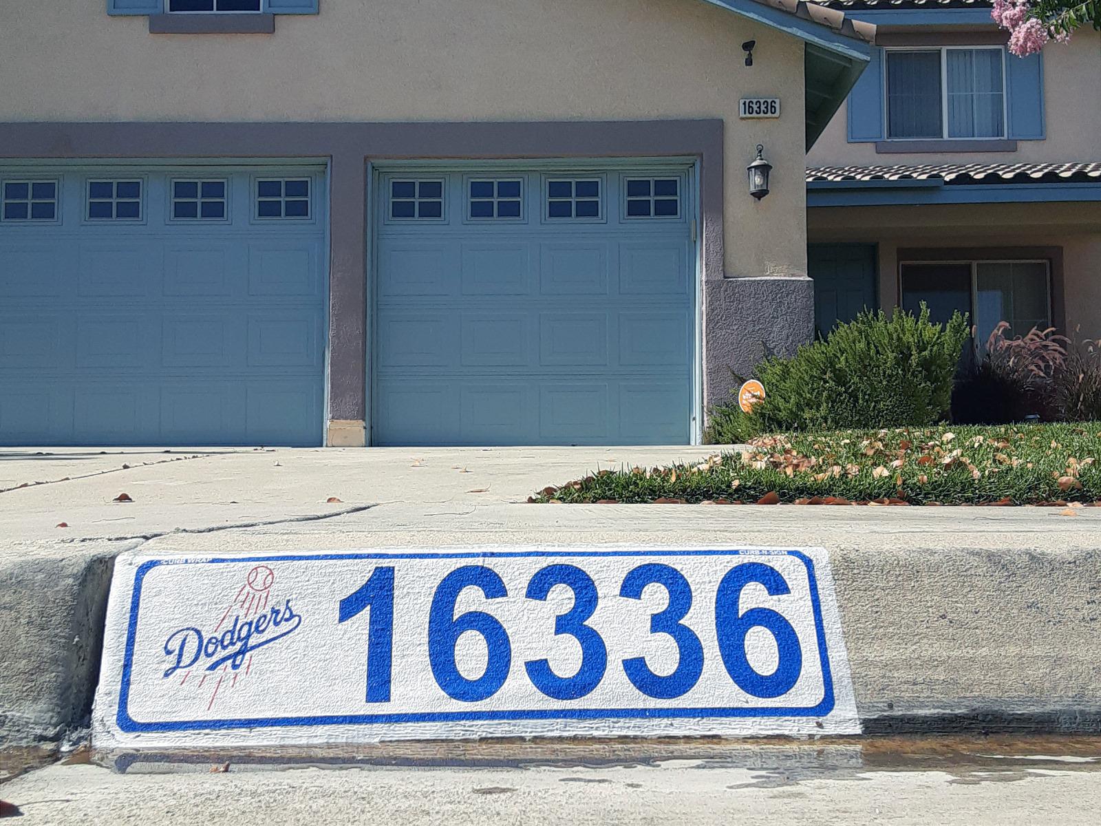 Custom Reflective Curb Address Sign: Sports Team Logo Wrap - Etsy