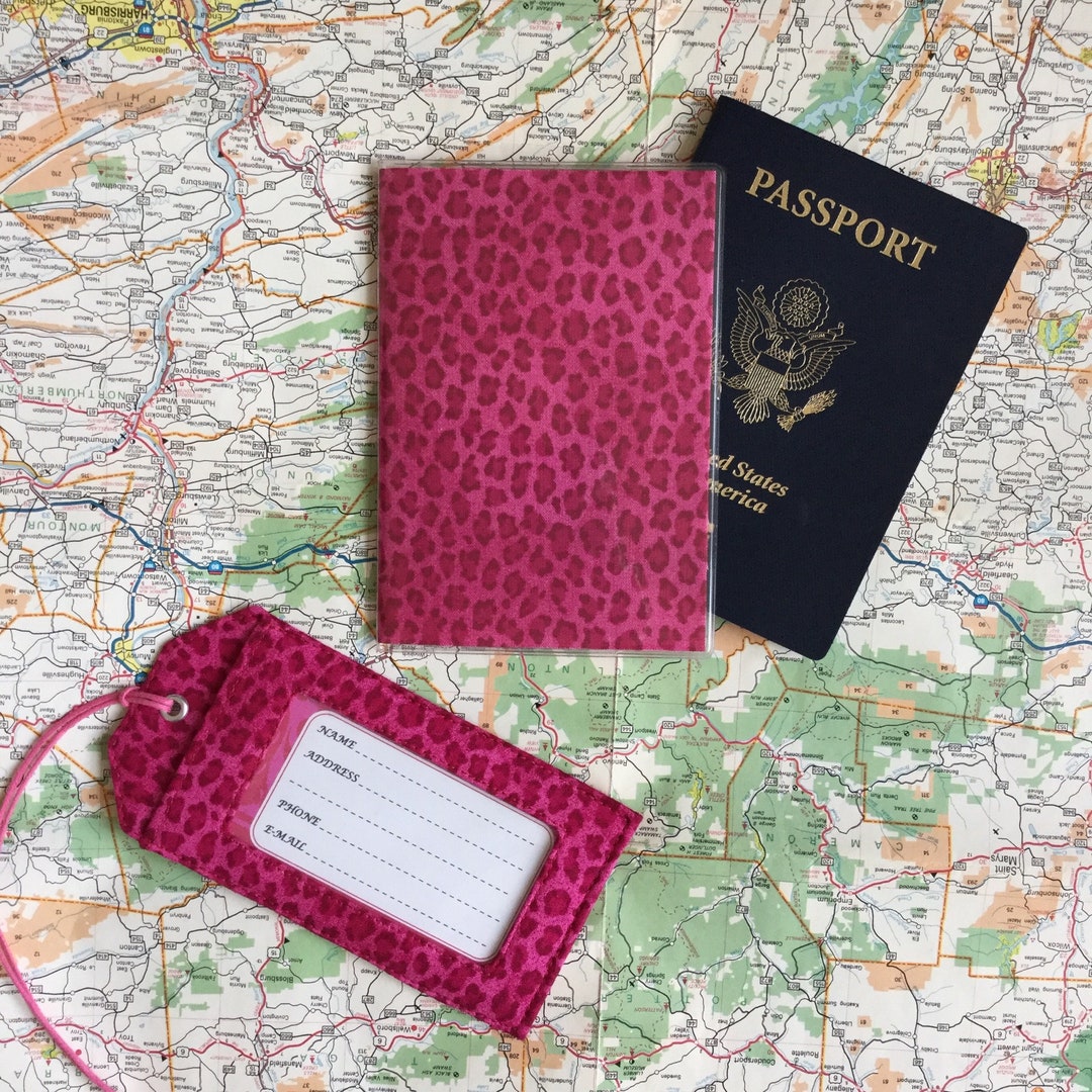 Animal print luggage tag and passport cover combo. Set of 2 - Etsy 日本